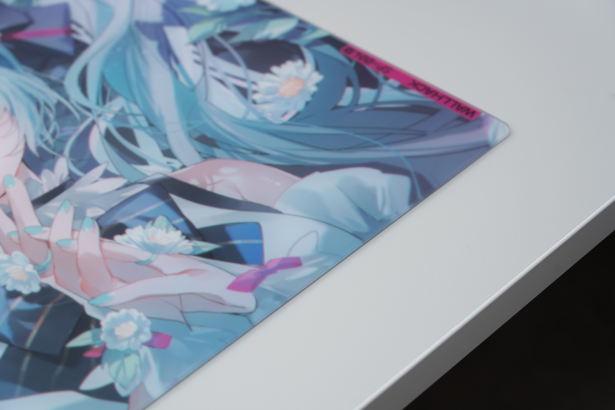 WALLHACK SP-004 Hatsune Miku レビュー：初音ミクとコラボレーションした定番ガラスマウスパッド | Xrosshair
