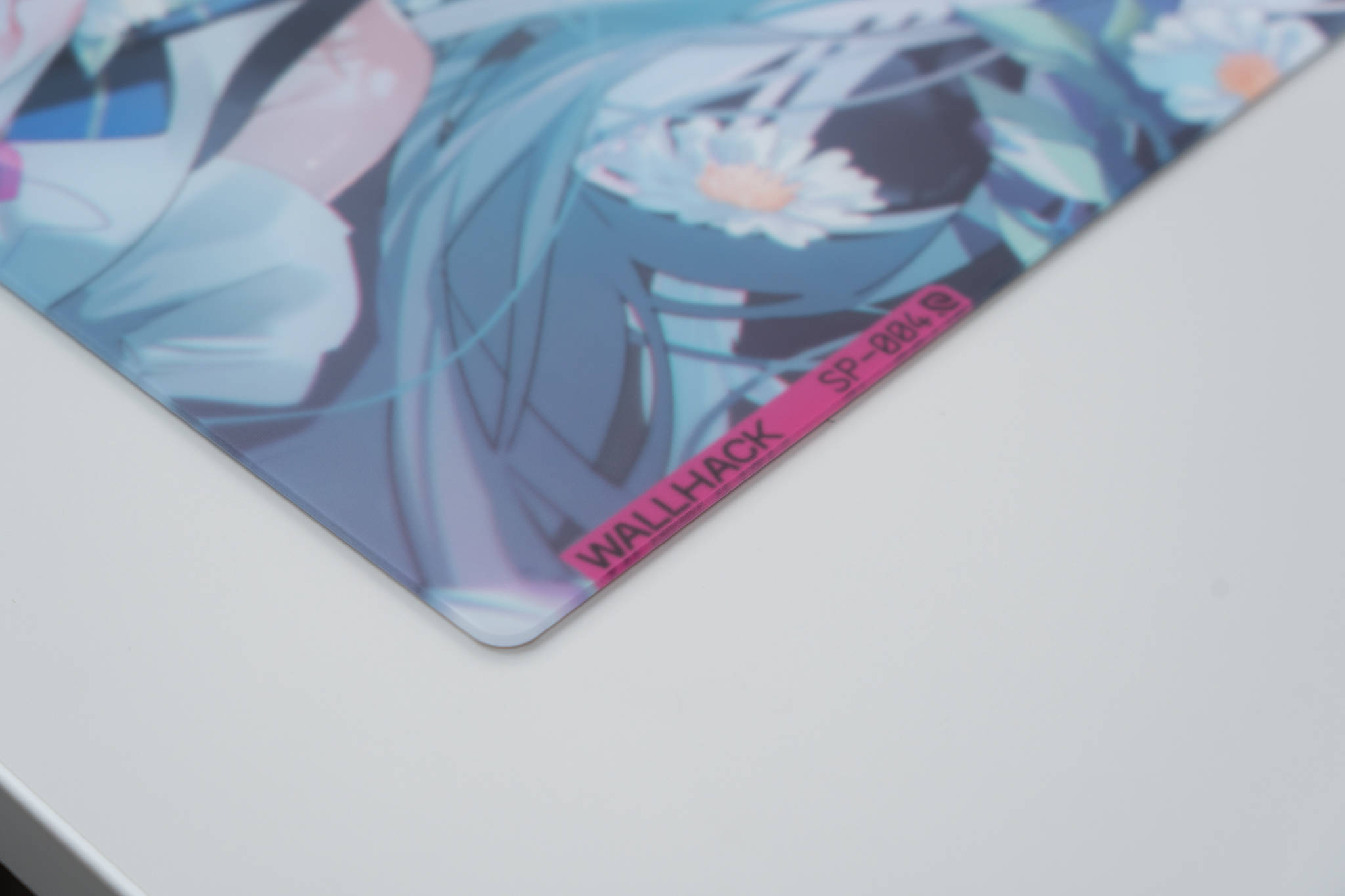 WALLHACK SP-004 Hatsune Miku レビュー：初音ミクとコラボレーションした定番ガラスマウスパッド | Xrosshair