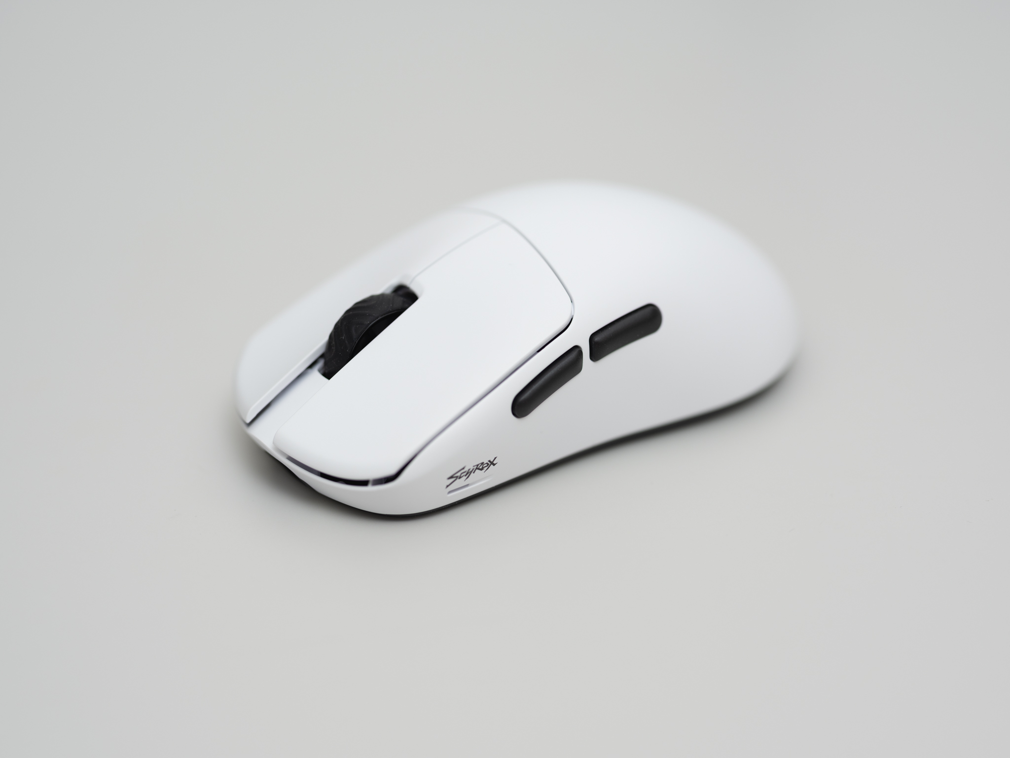 Scyrox V6 レビュー：超軽量40gで8Kポーリングレート対応、11,800円で買えるコスパ抜群のゲーミングマウス | Xrosshair