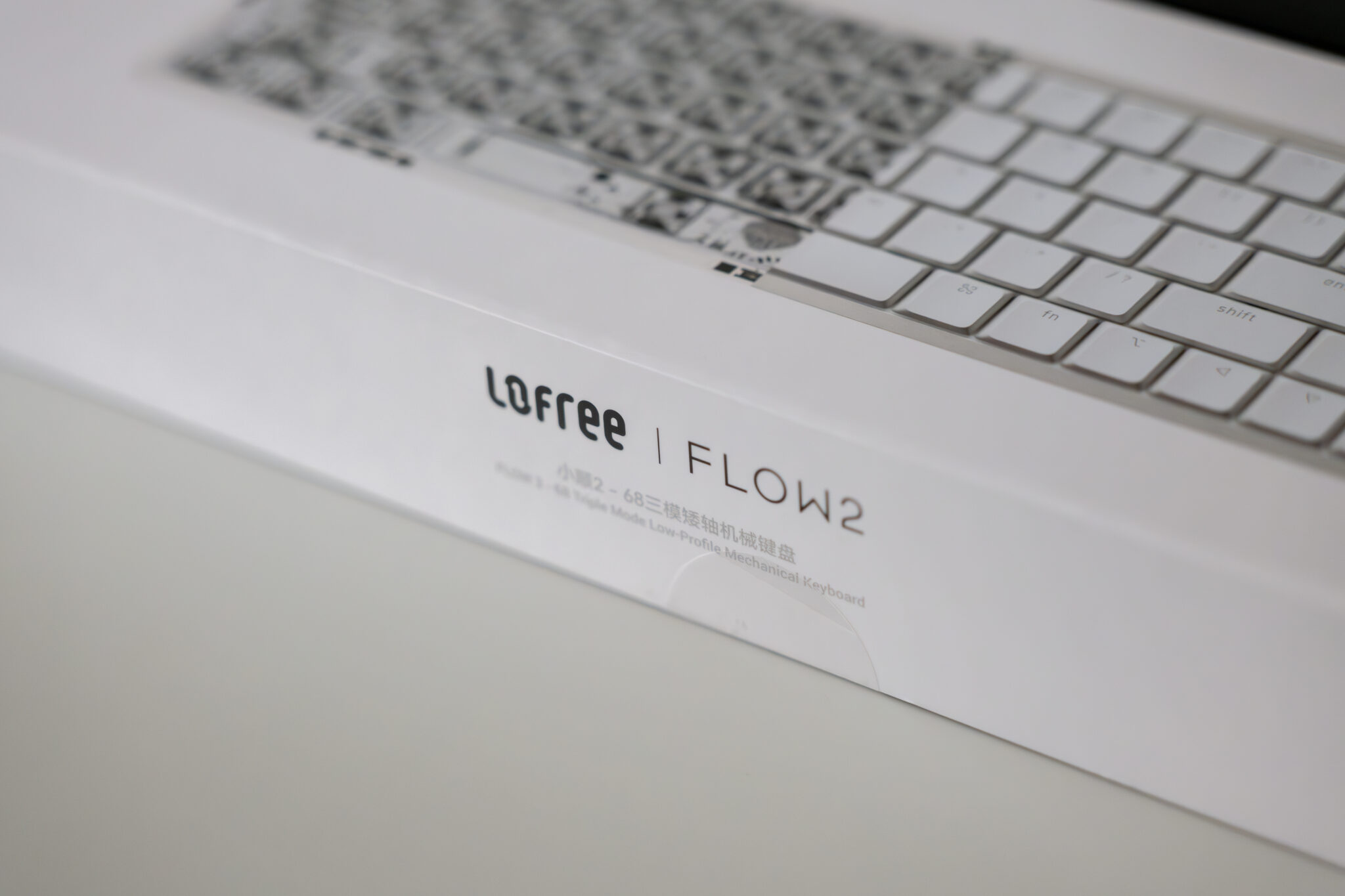 Lofree Flow 2 レビュー：静音リニア含む新スイッチ採用、QMK/VIA＆2.4GHz接続に対応した待望のロープロファイルキーボード | Xrosshair